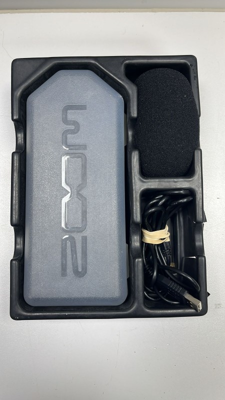 H5 Handy Recorder Zoom Black | 045800080431 | Cash Converters