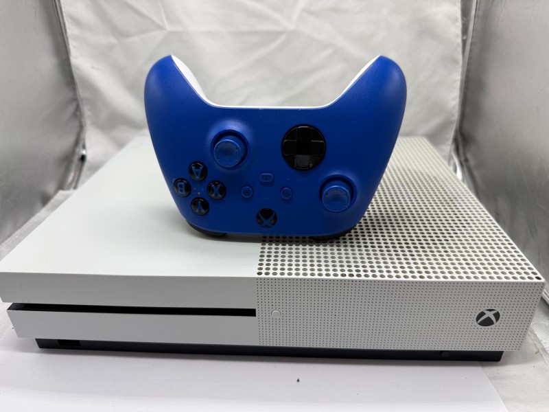 Xbox One S Disc Edition Xbox One S White | 021800129055 | Cash Converters