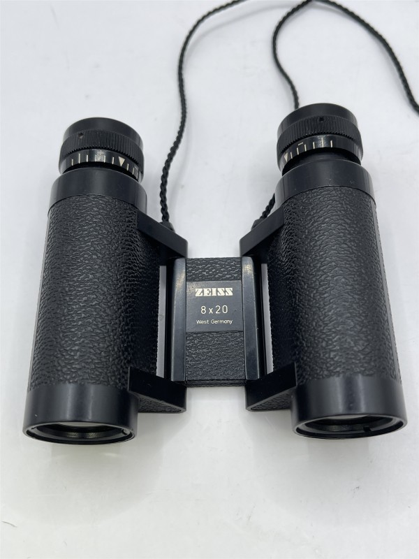 Zeiss 8X20 Compact Binoculars Black | 057000064992 | Cash Converters