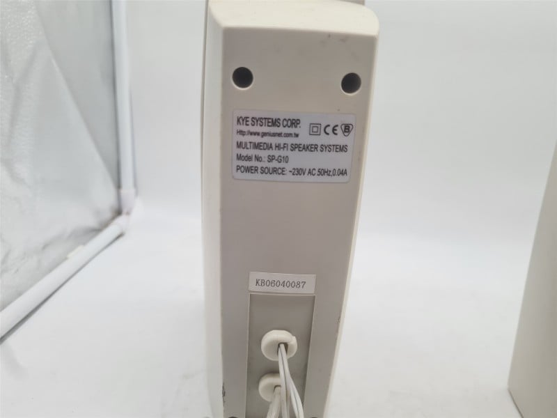 Genuis White | 044400075688 | Cash Converters