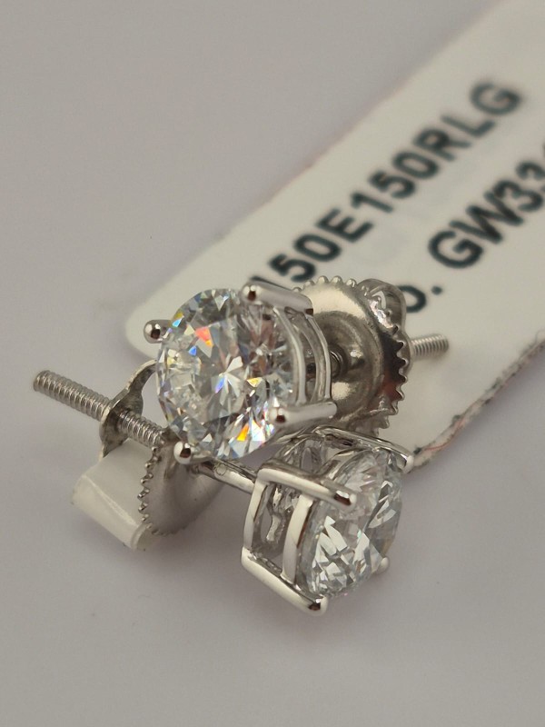 9ct Round Cut Diamond Studs / Earring Pierced 1G | 030100264776 | Cash ...