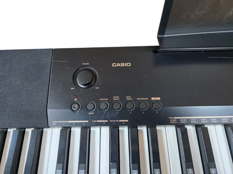 Casio Keyboard & Chair Black | 020400227174 | Cash Converters