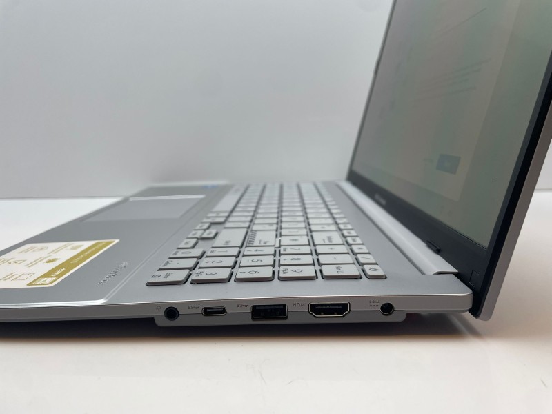 Asus Vivobook Go 15 E1504g Intel Core i3 8GB 128GB Silver ...