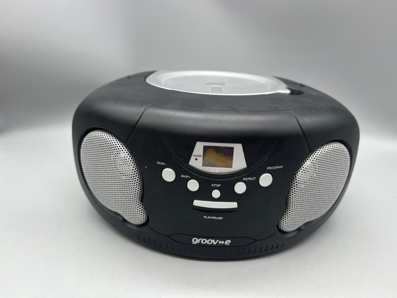 Portable Stereo System Groov-E Boombox Portable CD Player With Radio Am ...