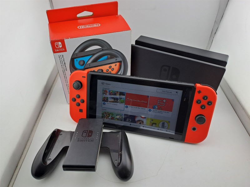Nintendo Switch Black | 030200229043 | Cash Converters