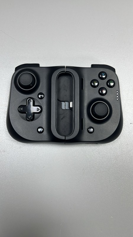 Razor Kishi Smartphone Gaming Controller (Ios) Black | 045800080938 ...