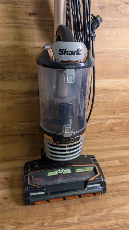 Shark Black | 048900247163 | Cash Converters