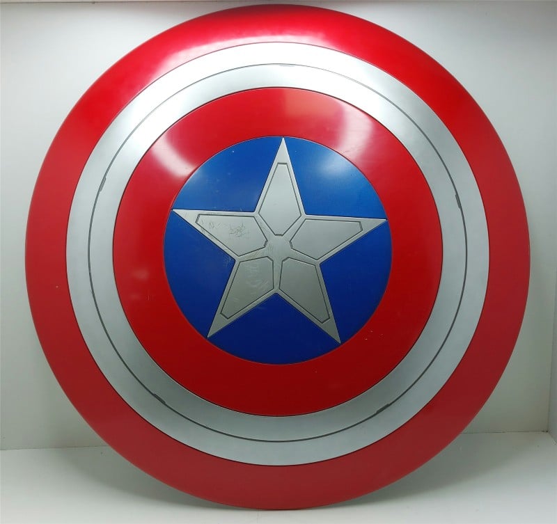 Captain America Shield Shield Red | 020400228183 | Cash Converters