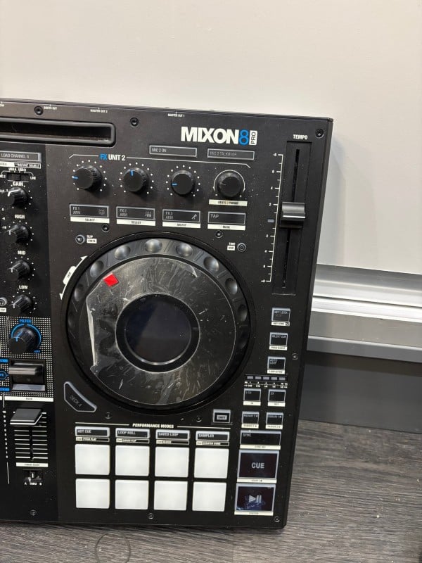 Reloop Mixon 8 Pro (Serato) | 031400135871 | Cash Converters