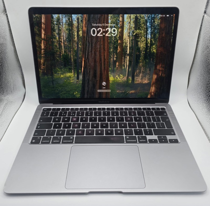 Apple Macbook Air 2020 - M1 - 8GB - 256GB SSD *87% Battery Health - 372 ...