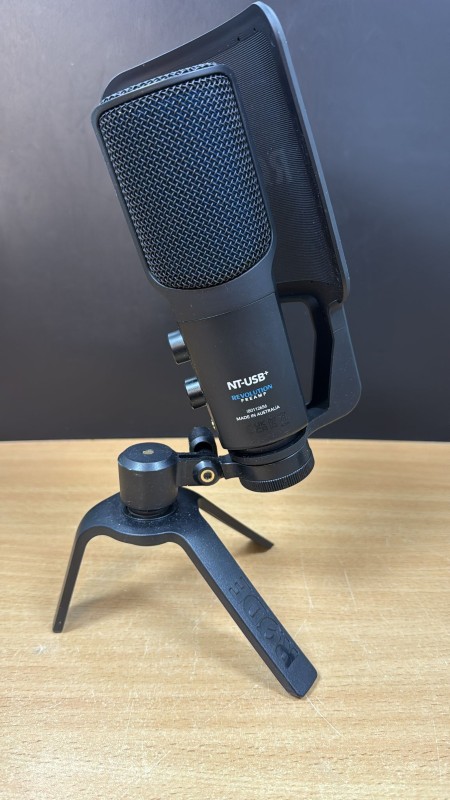 Rode, Usb Microphone + Pop Shield, Ringmount And Tripod, Blue ...