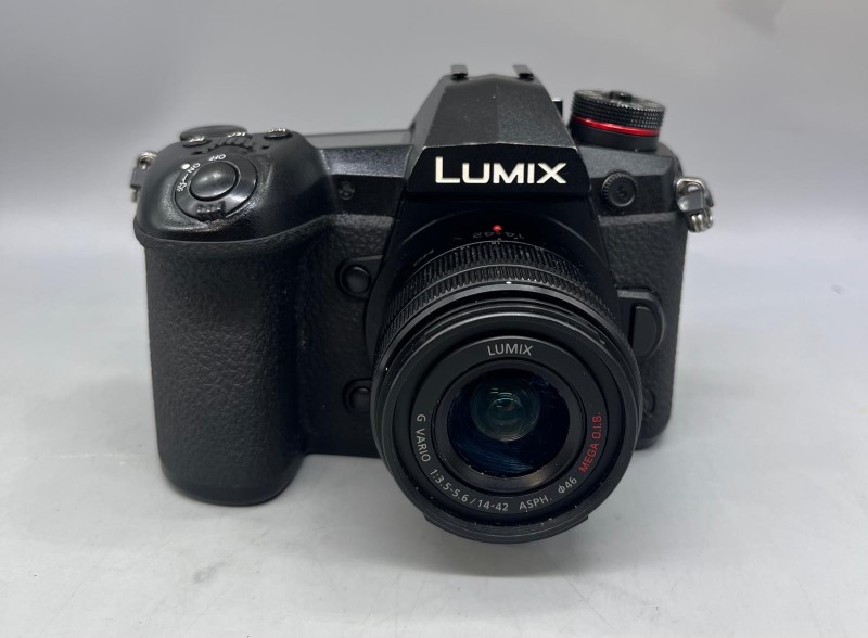 Panasonic DC-G9 Camera With Lumix G Vario 14-42mm F3.5-5.6 II Asph Ois ...