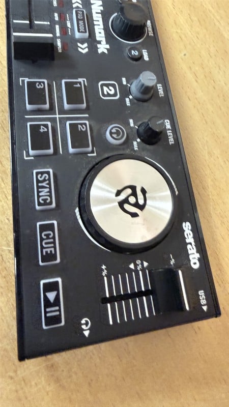 Numark Dj2go2 Touch Compact Dj Controller Black | 046600090072 | Cash ...