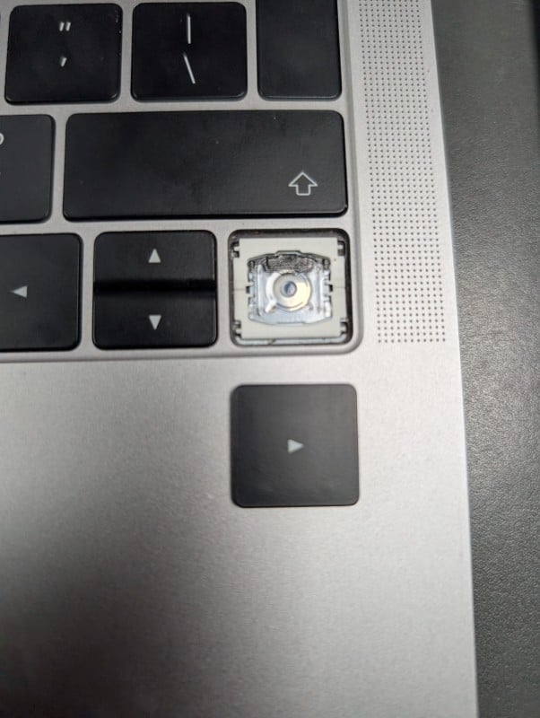 Apple Macbook Pro 2017 A1708 *See Description Intel Core i5 Dual Core 2 ...