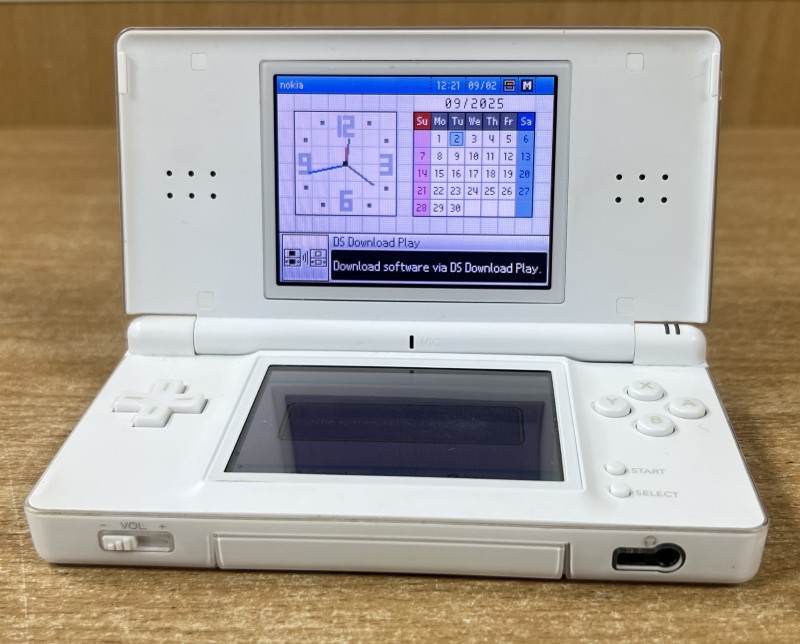 Nintendo DS White | 021000138244 | Cash Converters