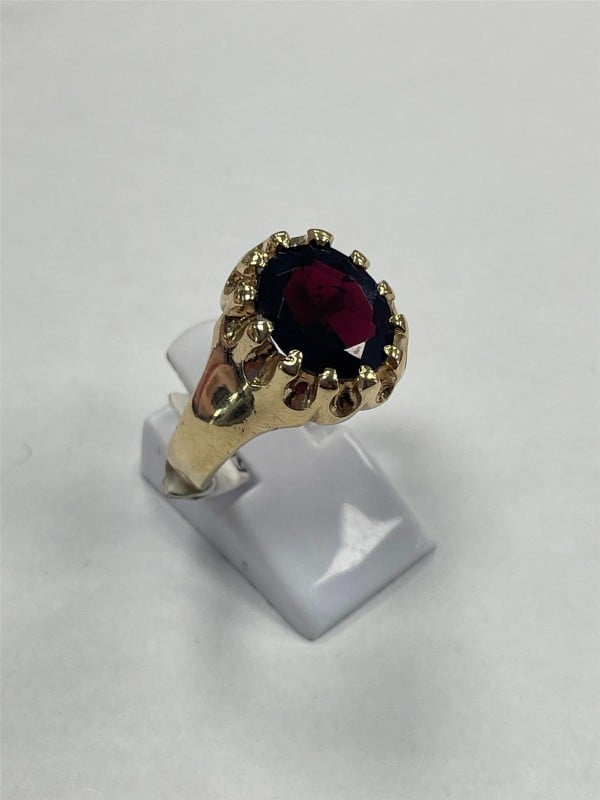 9ct Oval Yellow Gold Ring With Stone Size U | 033300400639 | Cash ...