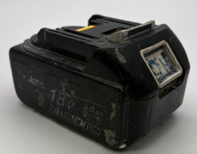 Makita Battery Rod Cutter Blue | 056500104554 | Cash Converters