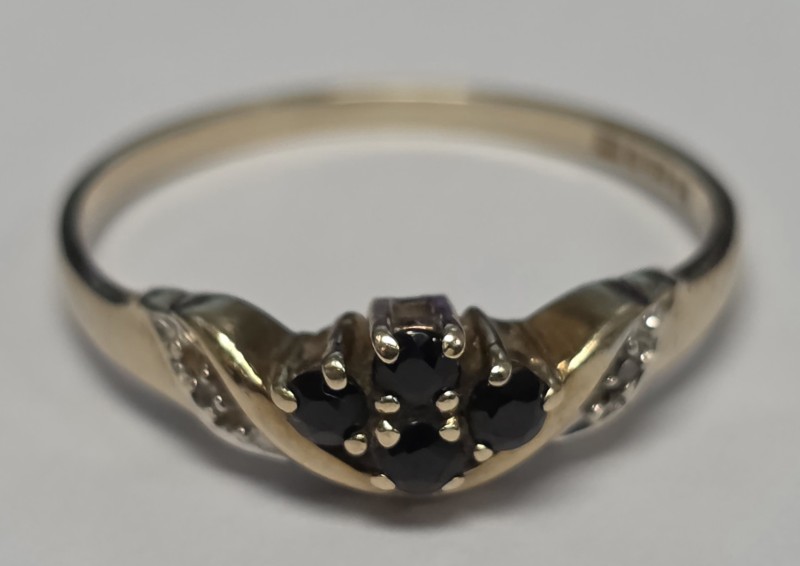 9ct Gold Ring Yellow Gold Ring With Stone SizeR | 049300165121 | Cash ...