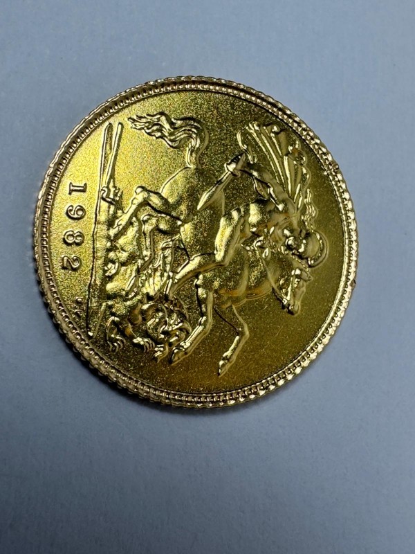 22ct 1982 Half Sovereign Yellow Gold Gold Coin 3.99G | 049000173658 ...