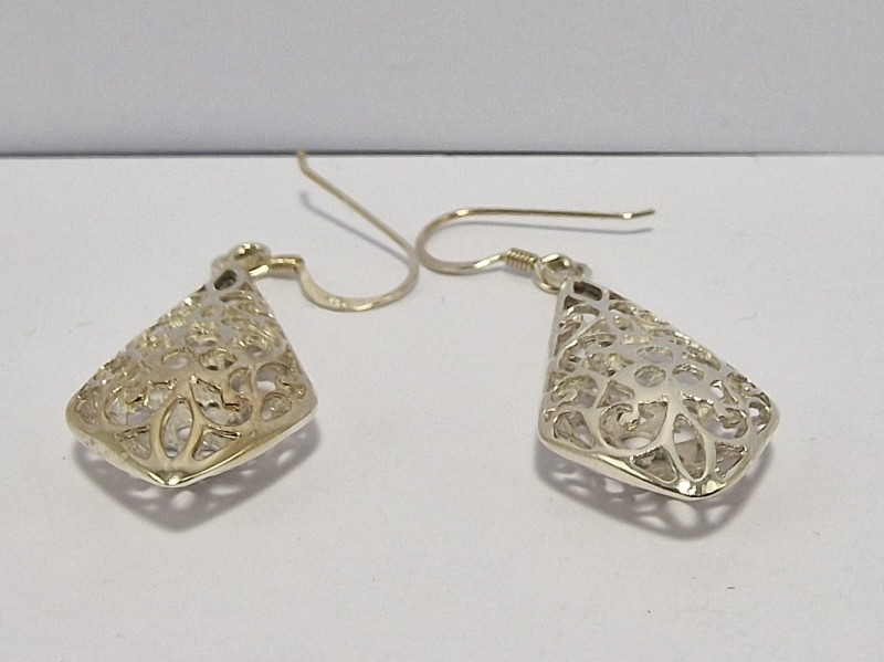 Filigree Drop Earrings Metal Drop Pierced 4.5G | 020700376264 | Cash ...
