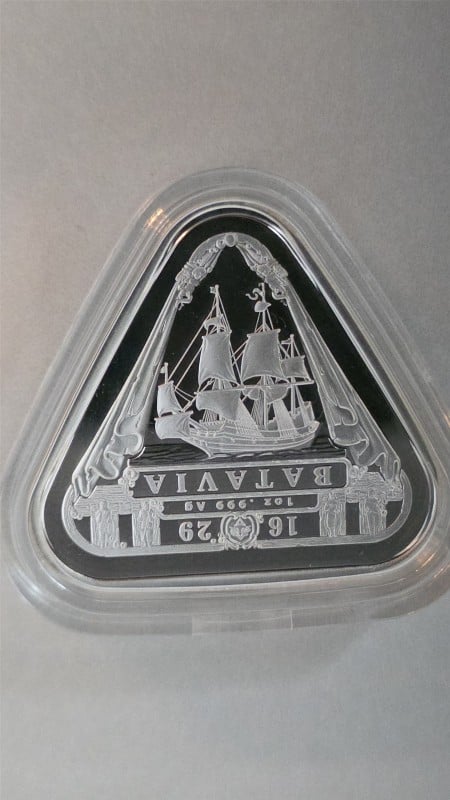2019 Australia Shipwreck Batavia 1 Oz Silver Triangle Coin Silver ...