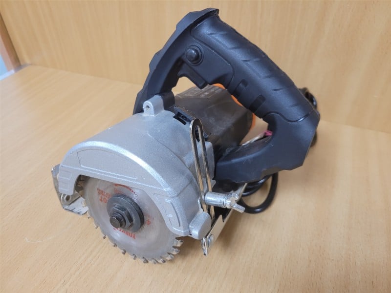 Generic Electric Circular Saw | 021600156971 | Cash Converters