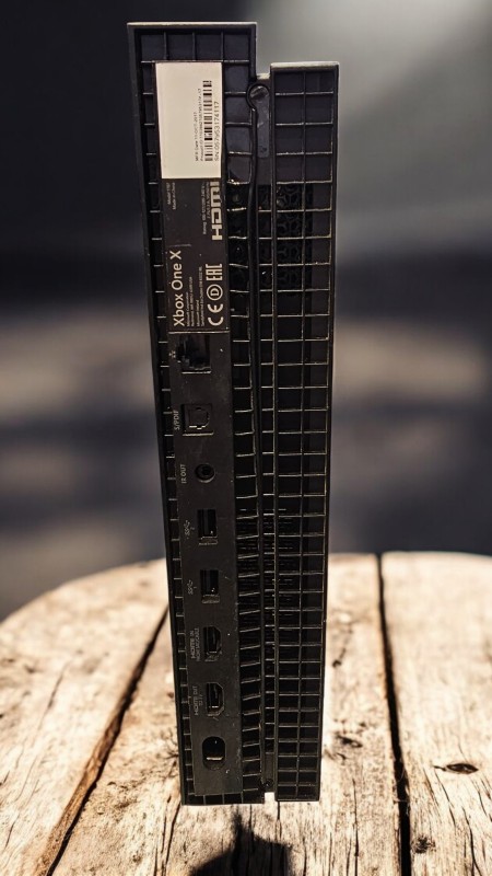 Microsoft Xbox One X 1TB | 059000037290 | Cash Converters