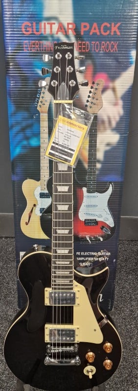 Electric Guitar L Single Cutaway Guitar Pack Inc Amp, Tuner, Bag, Lead ...