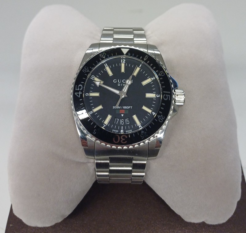 Gucci Dive Watch Unisex 136.3 | 033600122882 | Cash Converters