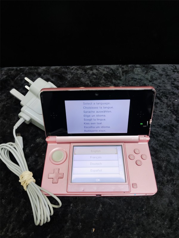 New Nintendo 3DS Pink | 035100210411 | Cash Converters