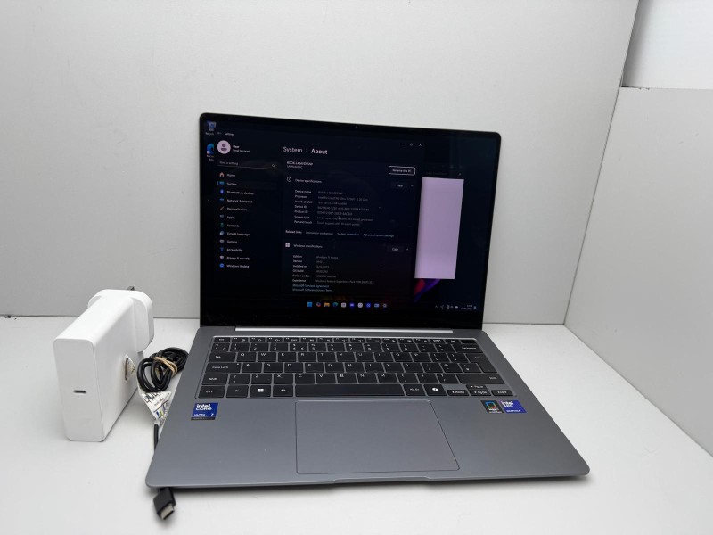 Samsung Galaxy Book 5 Intel Arc. Amoled, Touchscreen, Pro Intel Core ...