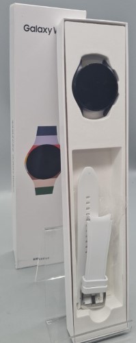 Samsung Galaxy Watch 6 - Sm-R930 - Graphite - 40mm - Wifi - Gps ...