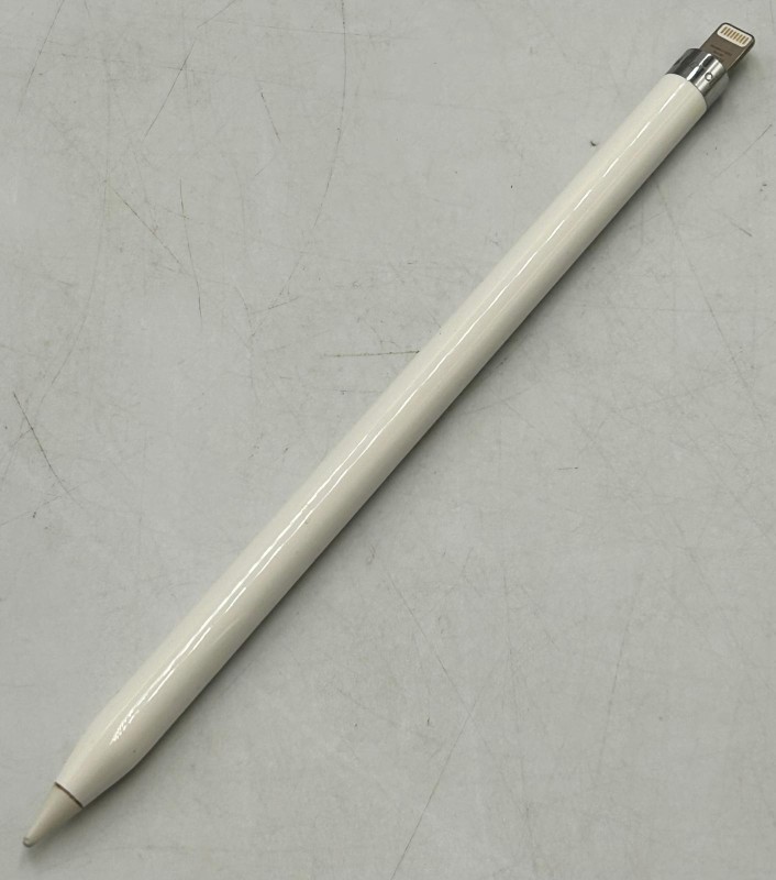 Apple Pem 1st Gen 1st Gen White | 048100214118 | Cash Converters