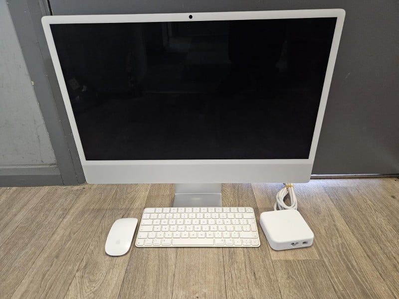 Apple 2024 M4 A3137 16GB 512GB SSD White | 049700115731 | Cash Converters