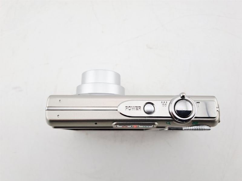 Olympus 7.1Mp Compact Fe-230 7.0 Mp Silver | 030200224062 | Cash Converters