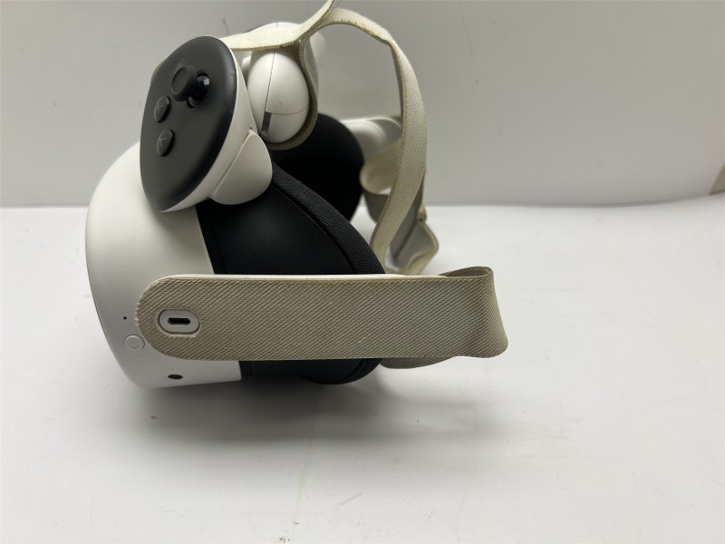 Meta Quest 3S 128GB (Heavily Stained Strap) White | 019000197594 | Cash ...