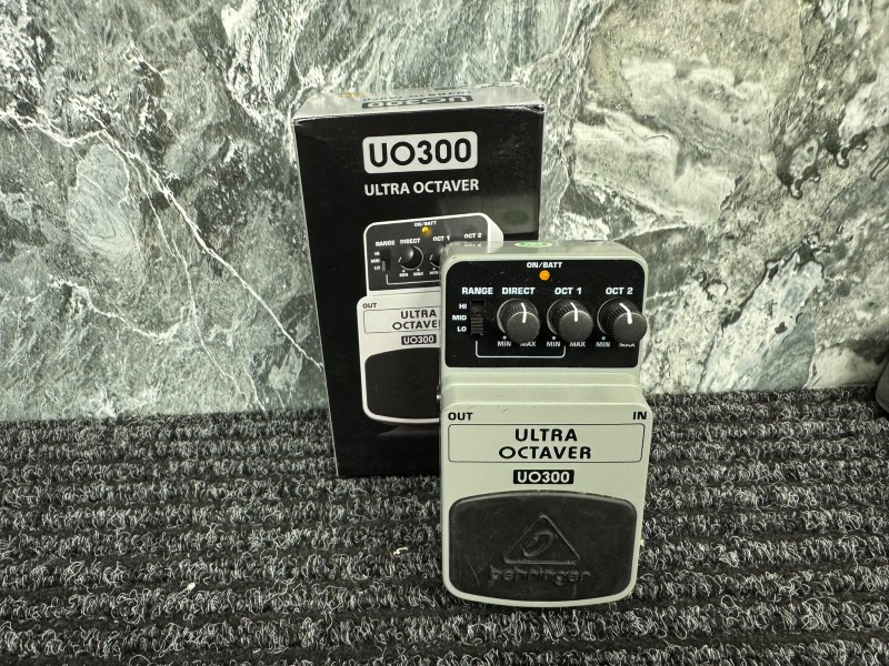 Electric Behringer Ultra Octaver White | 049000178682 | Cash Converters