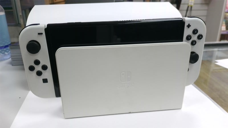 Nintendo Switch Oled White | 021200249260 | Cash Converters