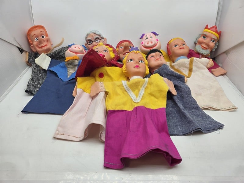 X10 Vintage Punch And Judy Puppets Pink | 030300296234 | Cash Converters