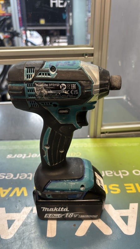 Makita, Dtd152, 18V Impact Driver With 5.0Ah Battery And Charegr ...