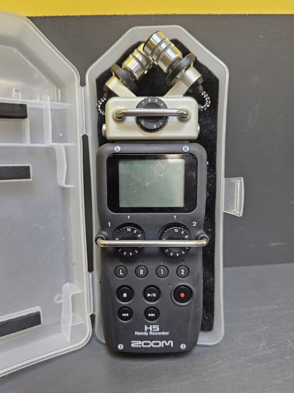 Zoom H5 Handy Recorder Black | 039400097602 | Cash Converters