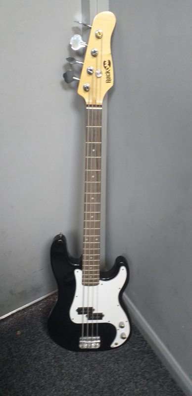 Rock Jam Bass Guitar Black | 045800079251 | Cash Converters