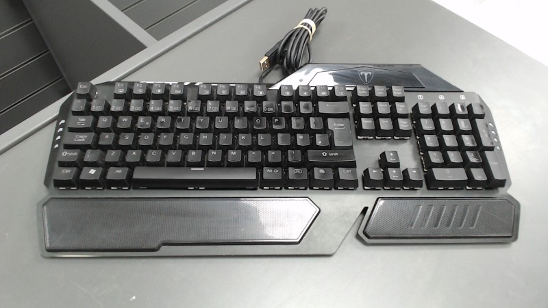 I800 Gaming Keyboard Easterntimes Tech Blue | 029400160173 | Cash ...