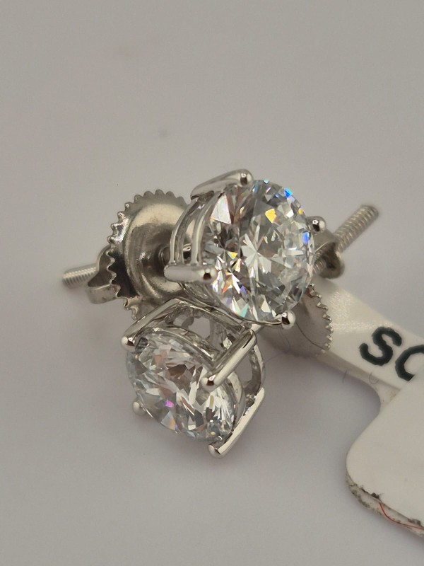 9ct Round Cut Diamond Studs / Earring Pierced 1G | 030100264776 | Cash ...