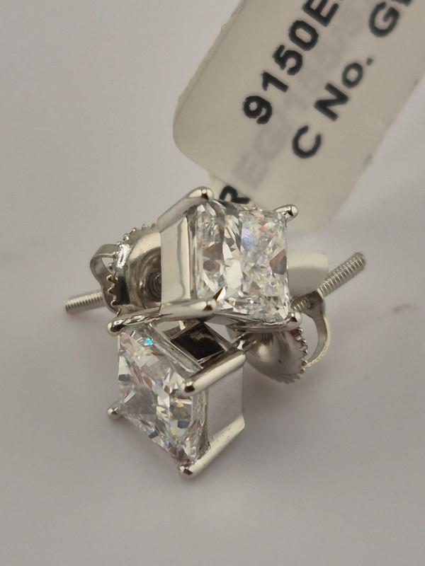 9ct Princess Cut Diamond Studs / Earring Pierced 1.4G | 030100264768 ...