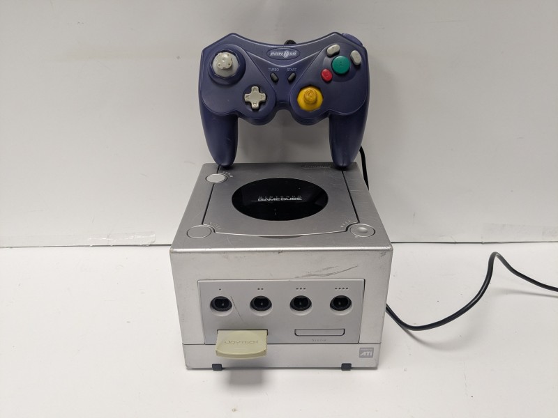 Nintendo Entertainment System (NES) Silver | 050000130510 | Cash Converters