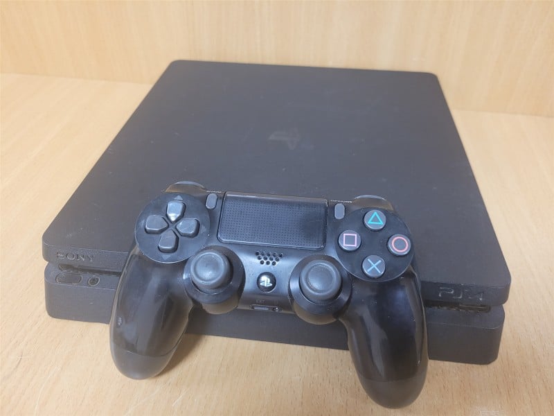Playstation Playstation 4 Slim 500GB Black | 021600157079 | Cash Converters