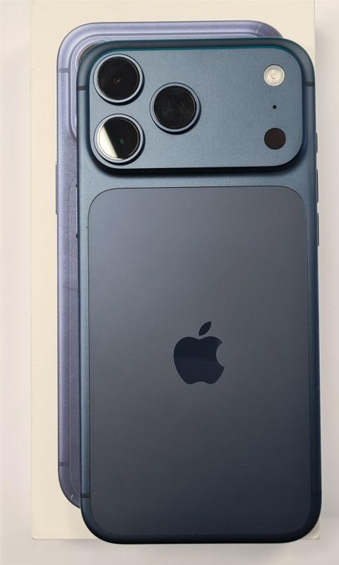 Apple iPhone 17 Pro Max - Bh 100% - Cycle Count: 13 512GB Blue ...