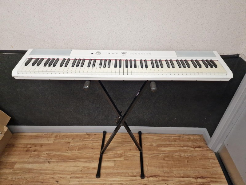 Keyboard - Music Gear For Music | 049000174937 | Cash Converters