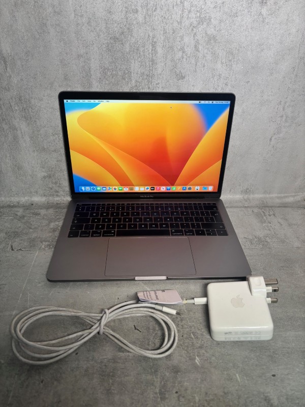 Apple Macbook Pro 14,1 2017 13" 256GB SSD 8GB Ram Intel Core i5 Dual ...